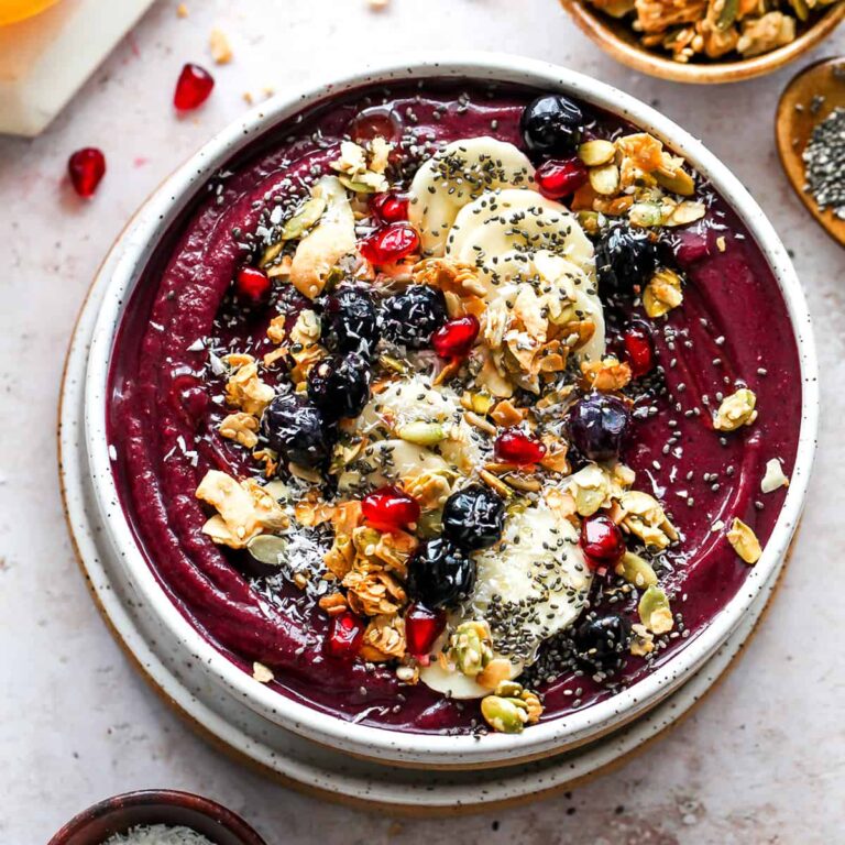 10 of the Best Smoothie Bowl Recipes for Summer - Rachel Dodge